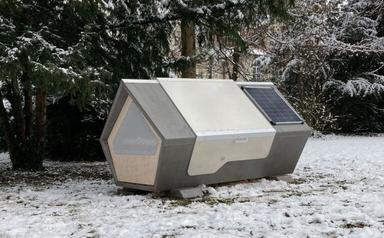 Ulmer Nest: O abrigo com energia solar e proteção contra o frio no ...